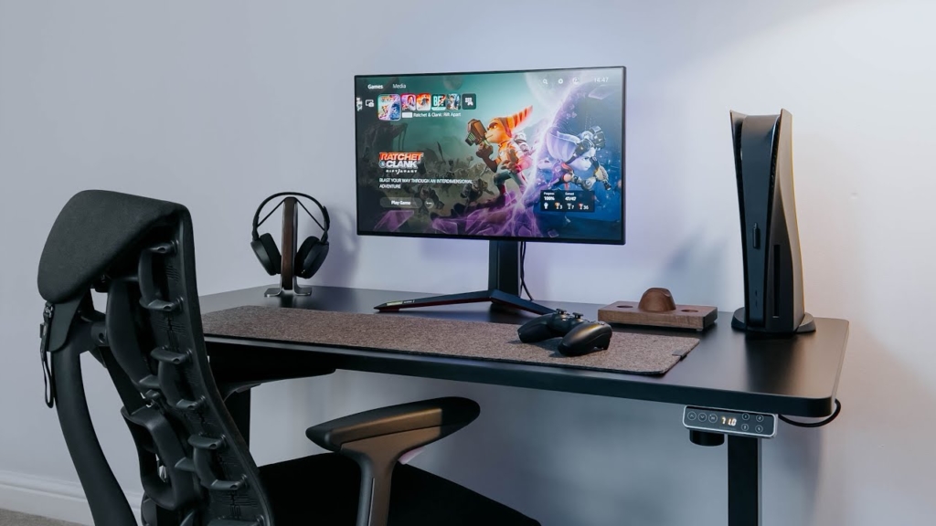 Das ultimative Minimal-Gaming-Setup – All Black Edition